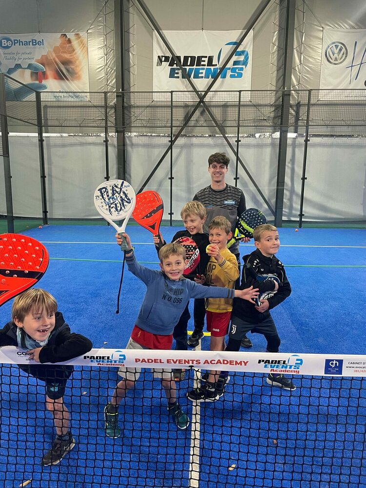Le Padel: un sport parfait pour les enfants - Padel Reference